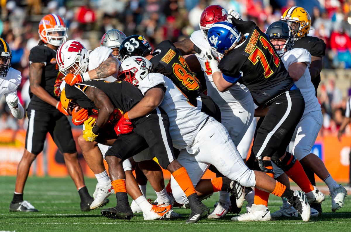 Murchison Caps Strong Week At Senior Bowl - Sports Illustrated NC State ...
