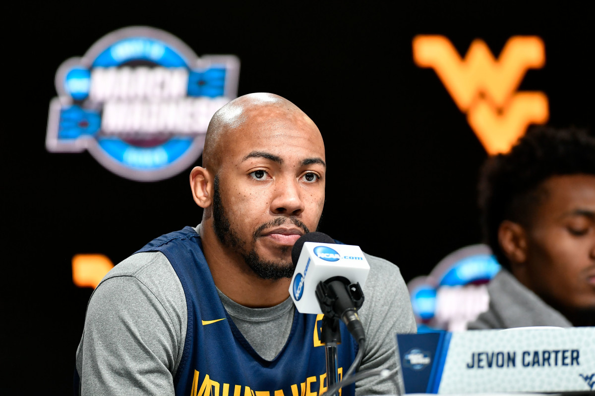 WATCH: Jevon On How Kobe Bryant Inspired Him - Sports Illustrated West ...