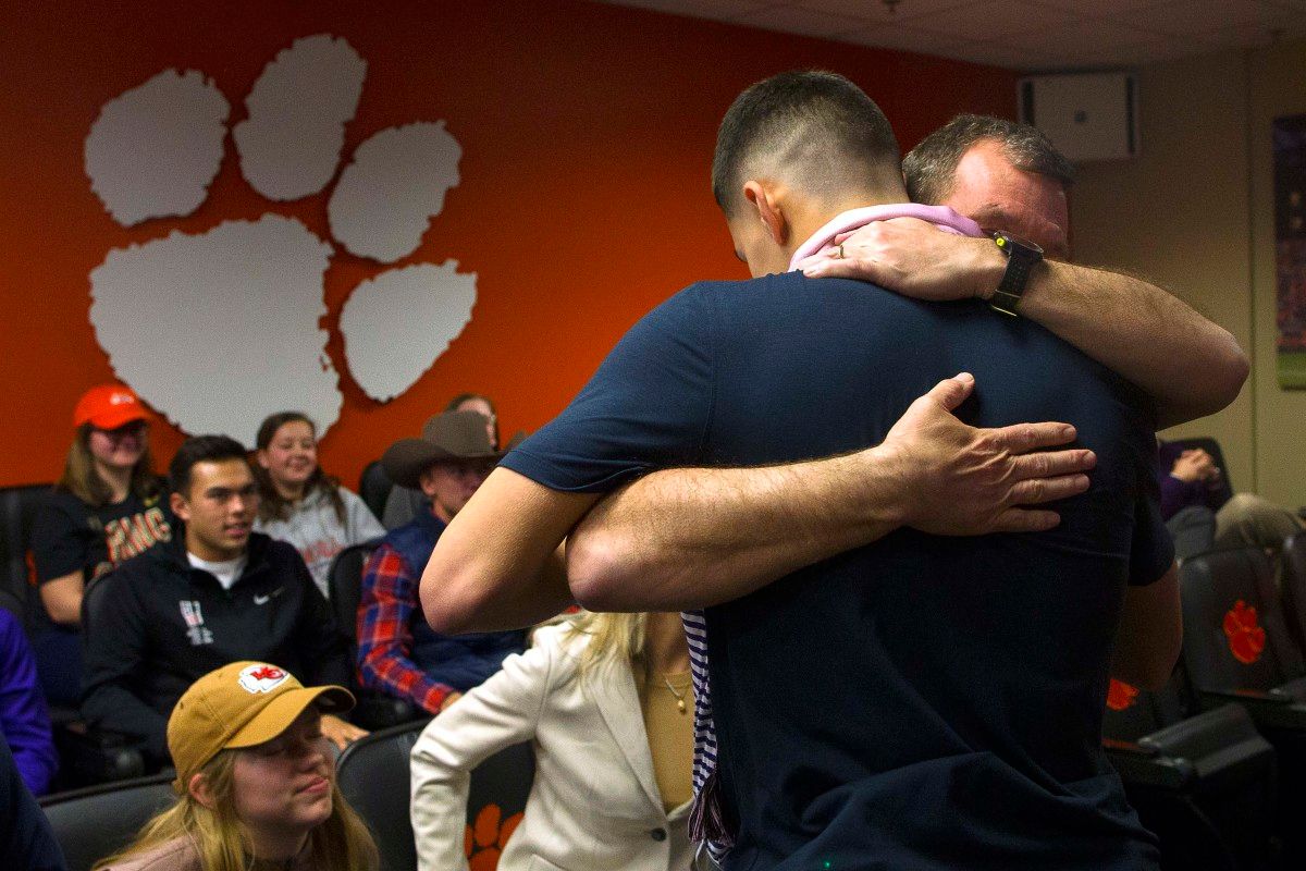 Clemson, Mike Noonan Agree to New Deal - Sports Illustrated Clemson ...