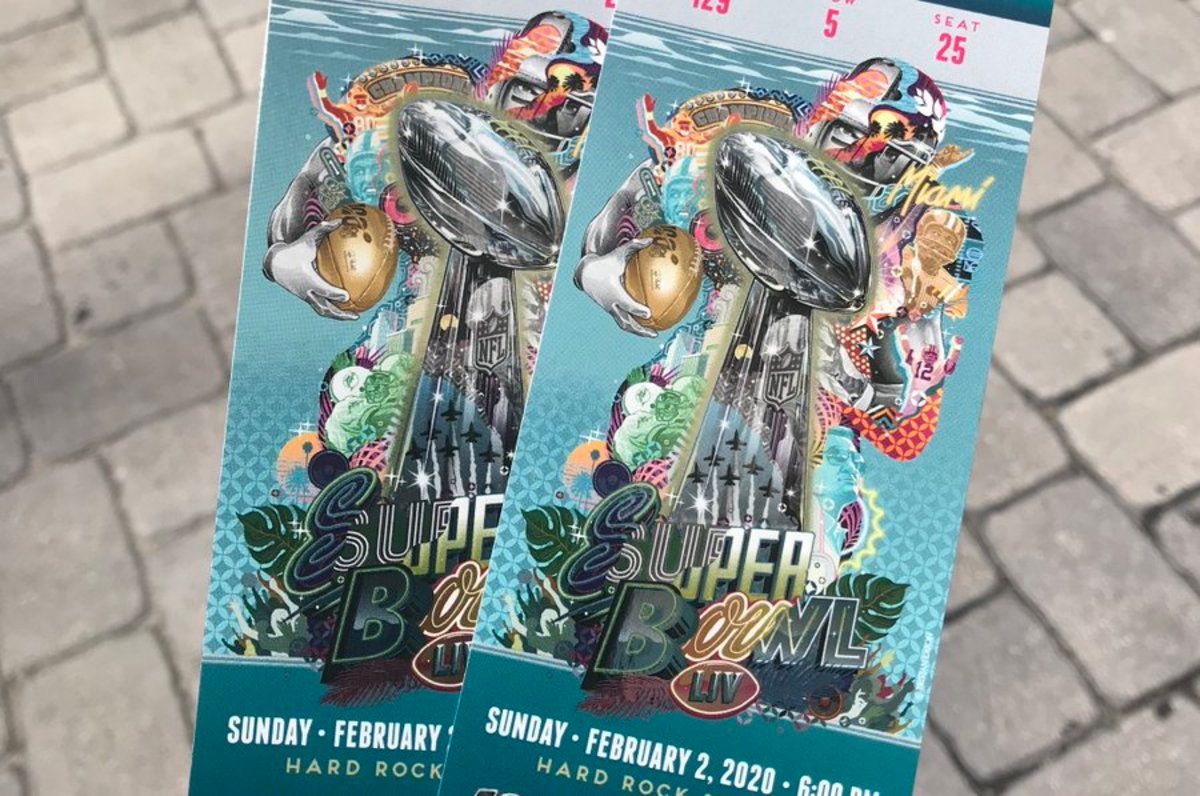 Oklahoma State assistant coach Jason McEndoo and his son Luke go to ...