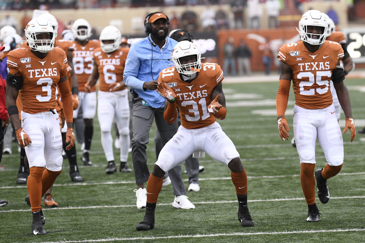 Texas Football: DeMarvion Overshown Moving to Linebacker - Sports ...