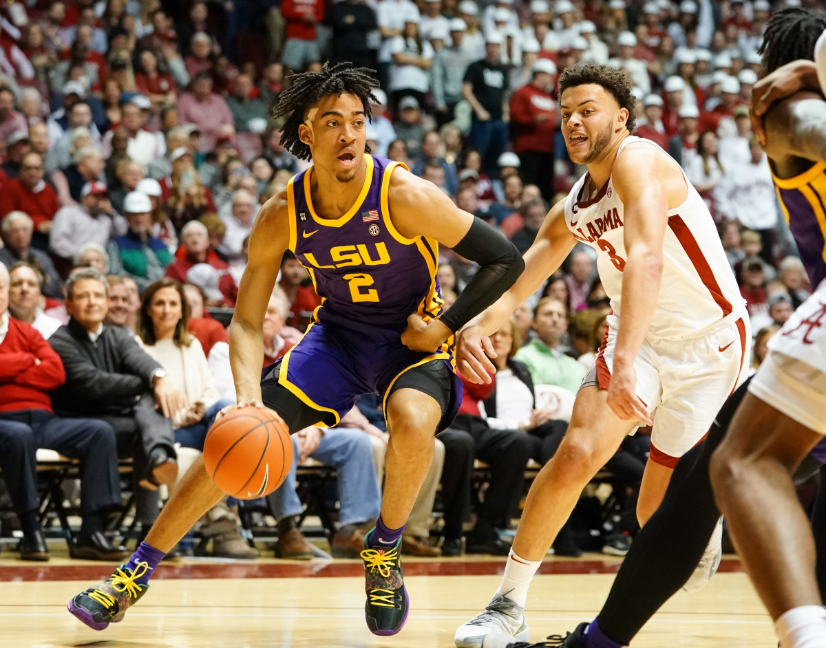 LSU Basketball Falls Out of AP Top-25 After 88-82 Loss to Alabama ...