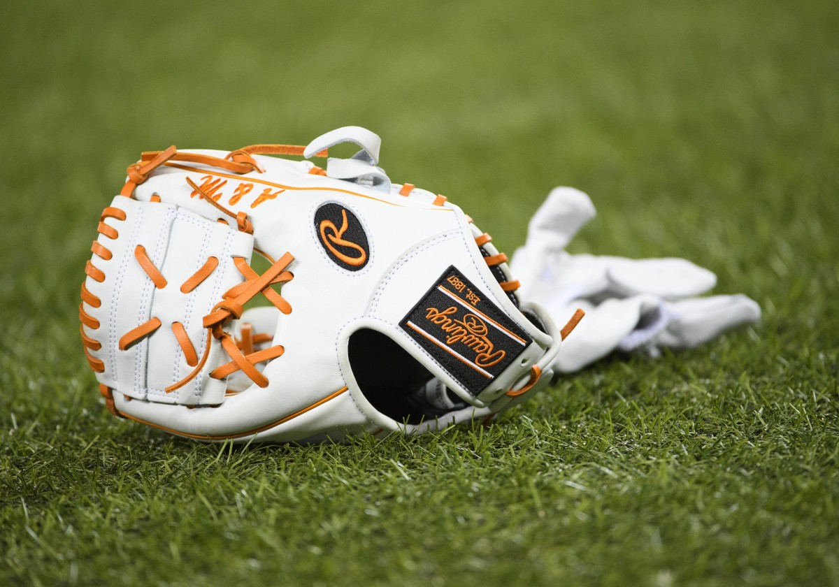 Texas Baseball: UT rides Madden complete game to 2-1 win - Sports ...