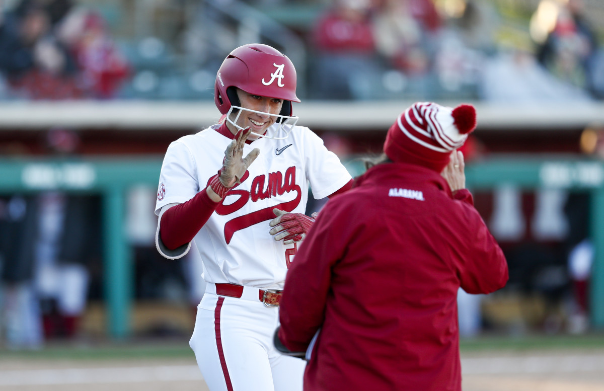 alabama-softball-win-over-louisville-easton-bama-bash - Sports ...