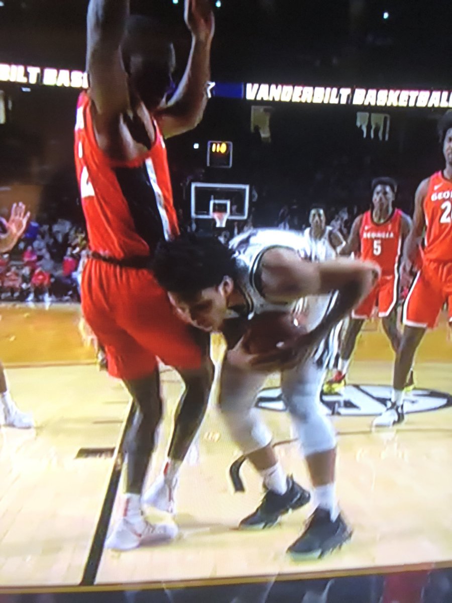 Crump Breaks Commodore Hearts With Three at Buzzer - Sports Illustrated ...