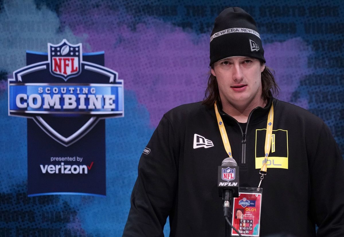 Trey Adams May Have Run and Talked His Way Out of an NFL Draft Pick ...