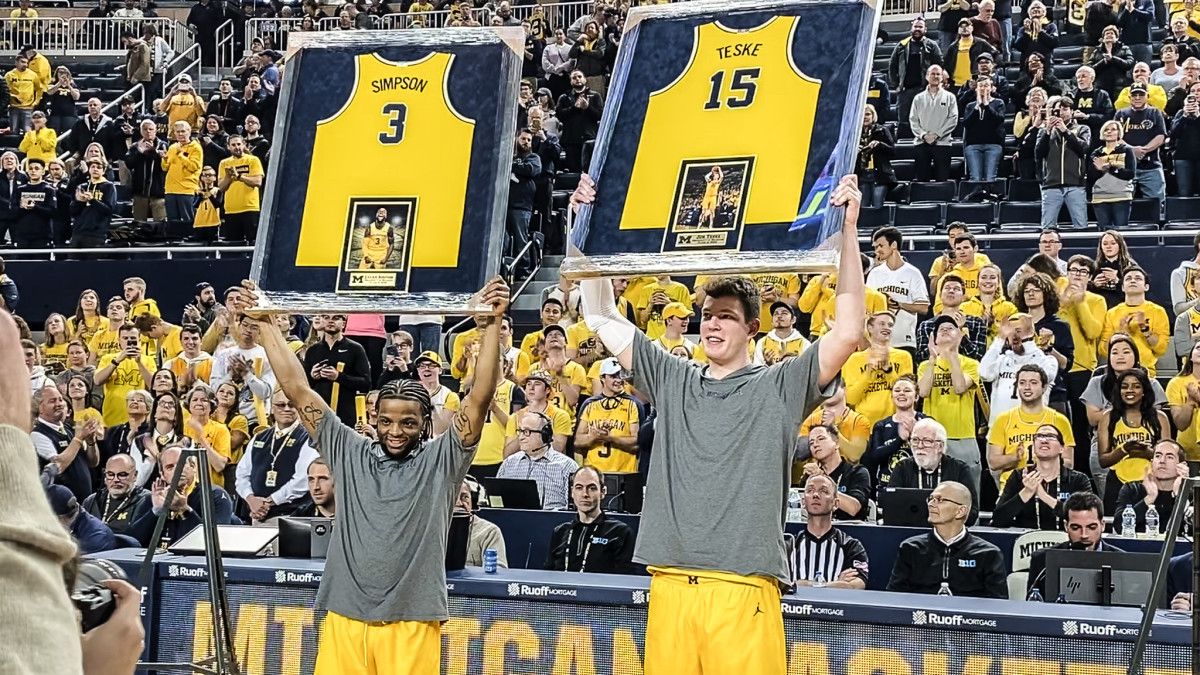 Video: Jon Teske And Zavier Simpson Honored For Senior Night - Sports ...