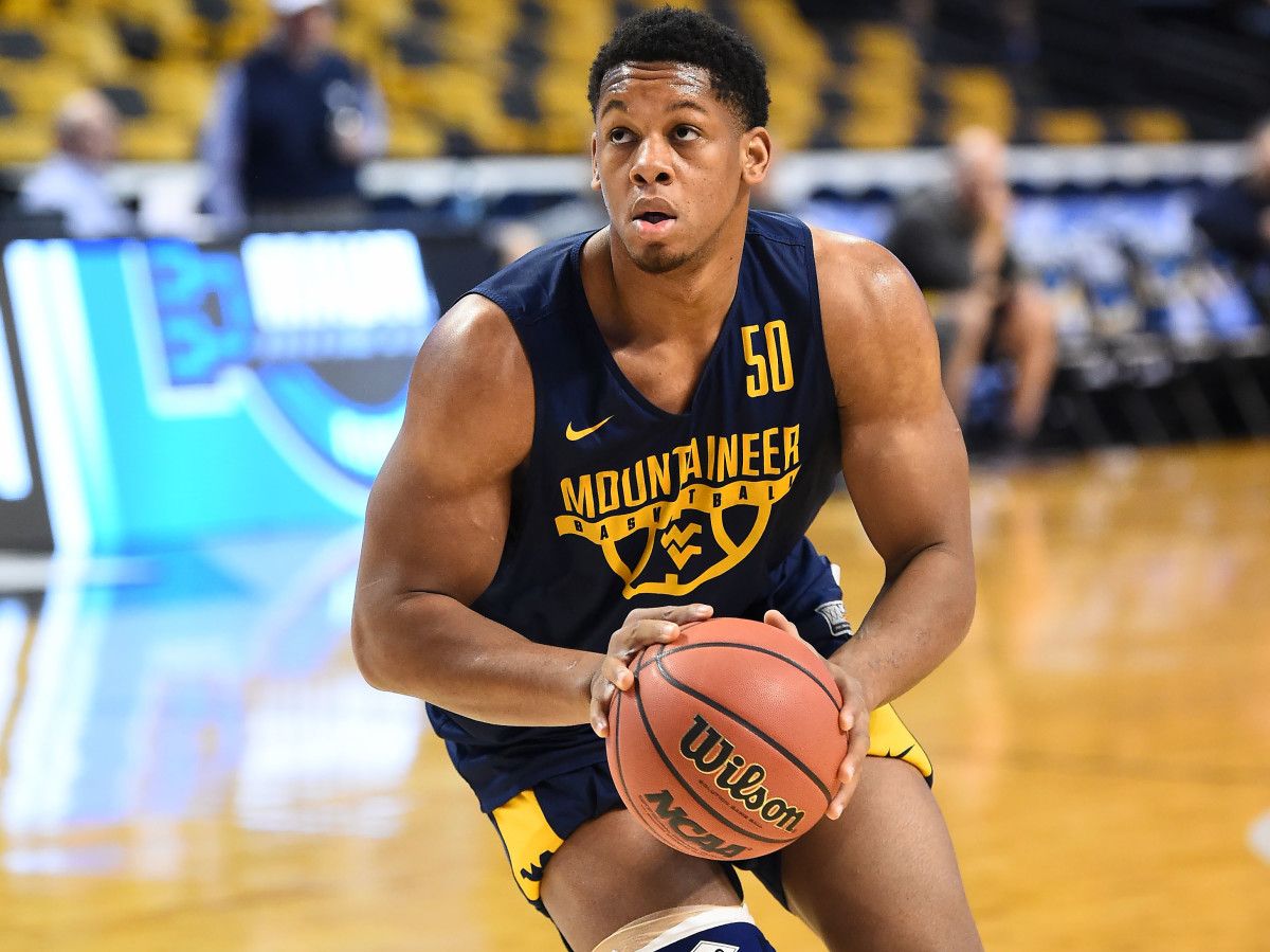 WATCH: Sagaba Konate Throws Down Authoritative Slam Dunk - Sports ...