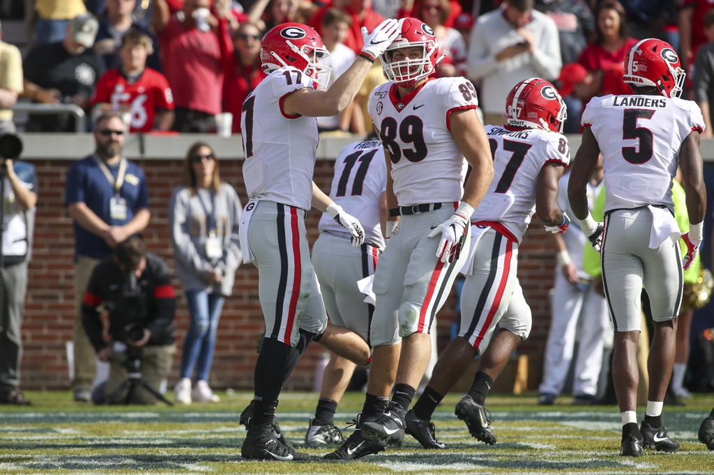 Thomas Fidone Is Growing Close to Todd Hartley and Has Strong Interest ...