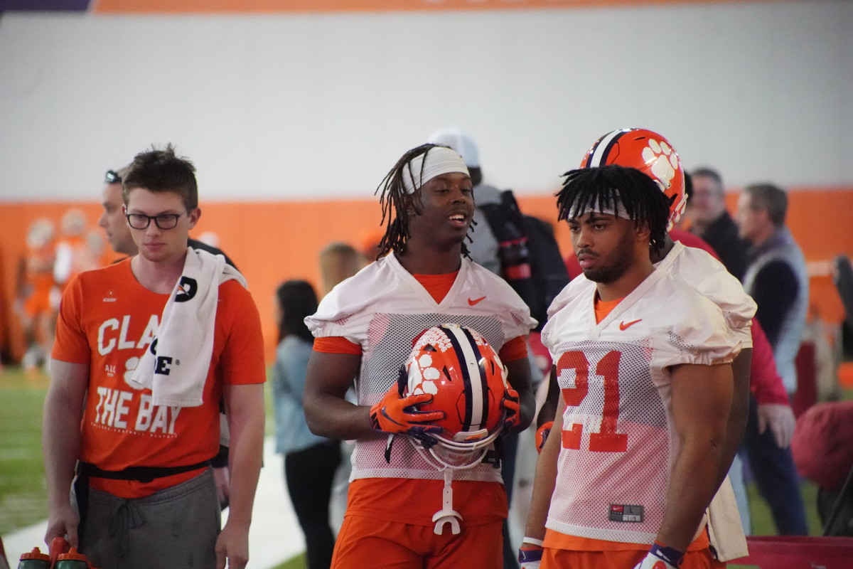 Clemson running back Travis Etienne on pace to become best running back ...