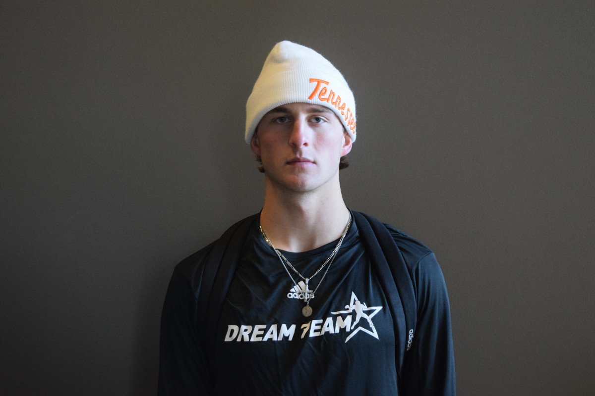 Tennessee secures a commitment from in-state wide receiver Walker ...