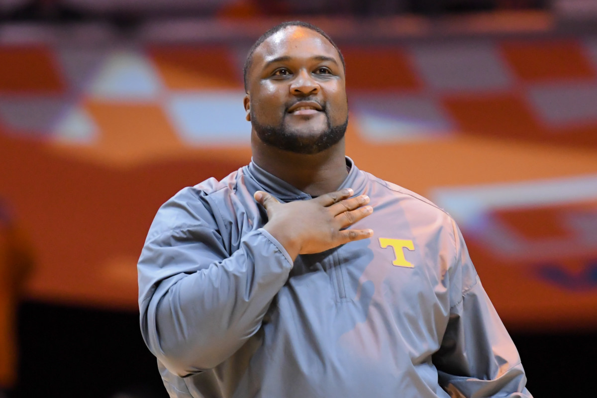 Tee Martin Among Candidates for Vacant Head Coaching Position - Sports ...