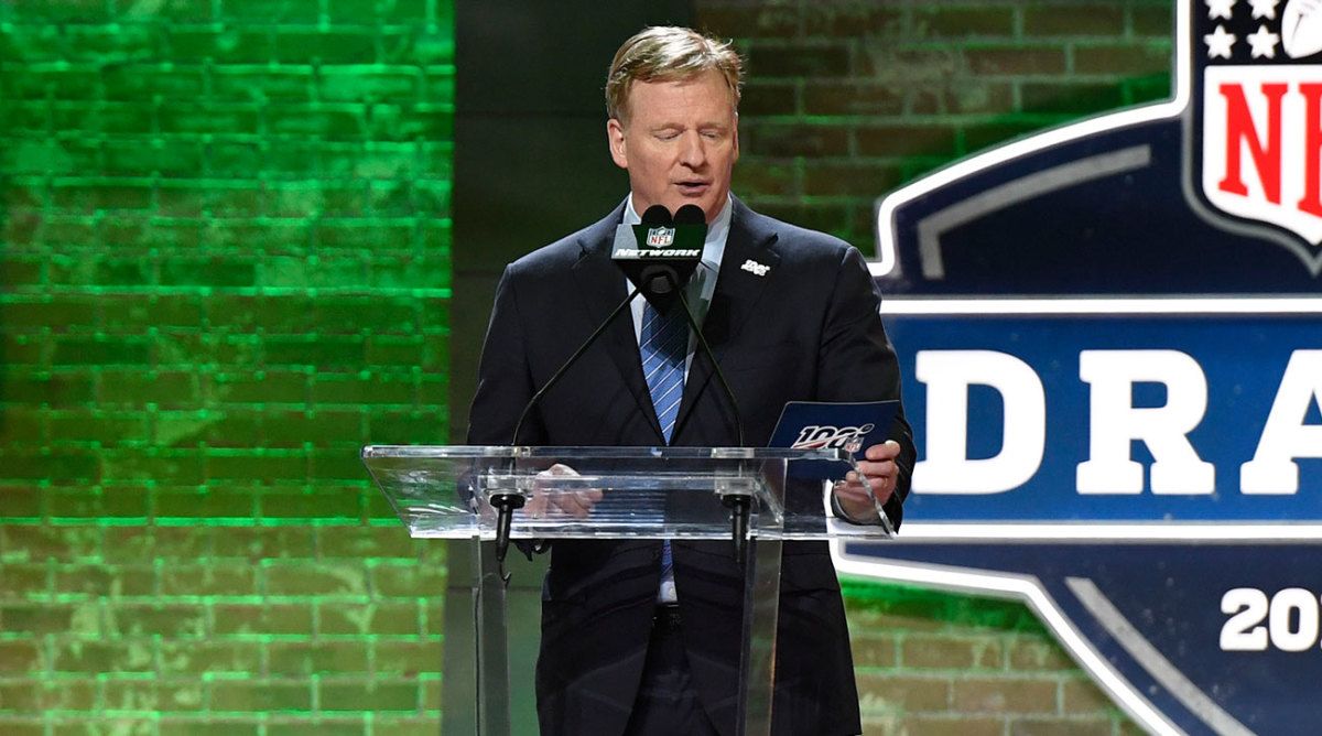 Roger Goodell Refuses to Take Criticism Over the Draft - Sports Illustrated