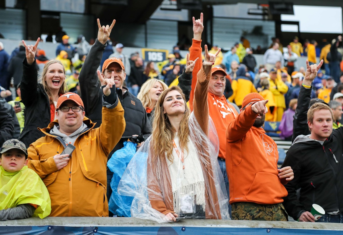 Texas Offers Hot Defensive Line Prospect from SEC Country - Sports ...