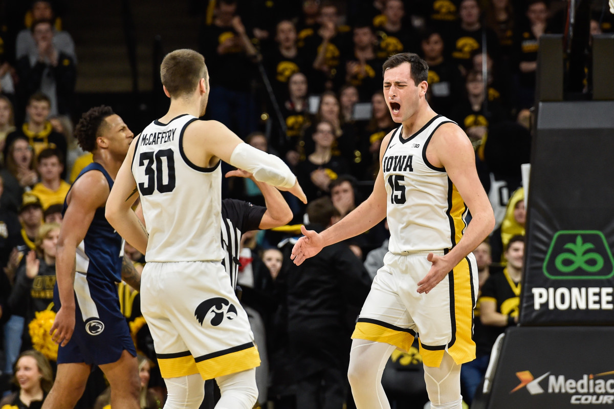 Kriener Wished For A Better Finale - Sports Illustrated Iowa Hawkeyes ...