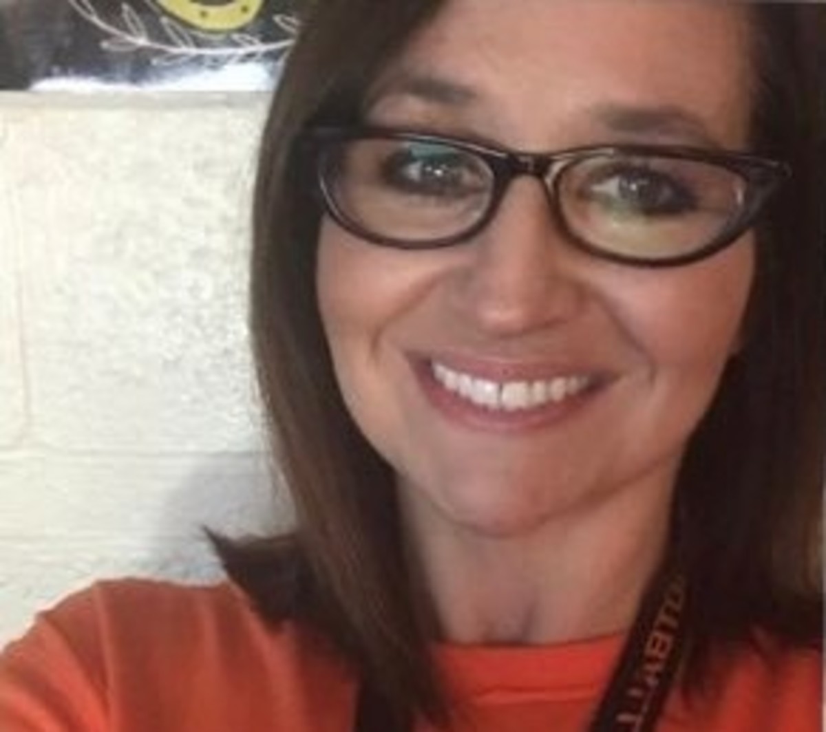 Colleen Hartman's Instagram, Twitter & Facebook on IDCrawl