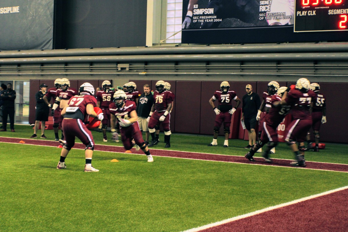 South Carolina Football Spotlight: The O-Line - Sports Illustrated ...