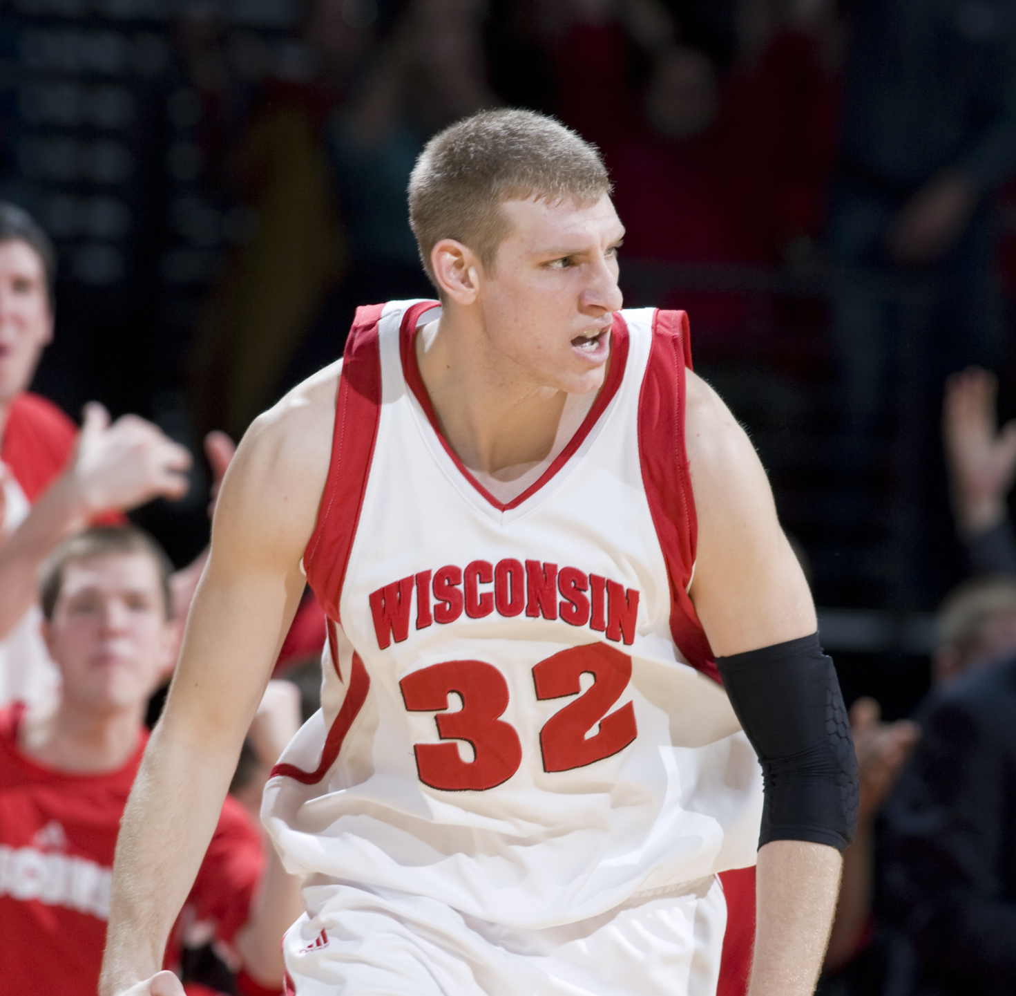 Wisconsin Basketball: Former Badger Brian Butch Gives Back to Game ...