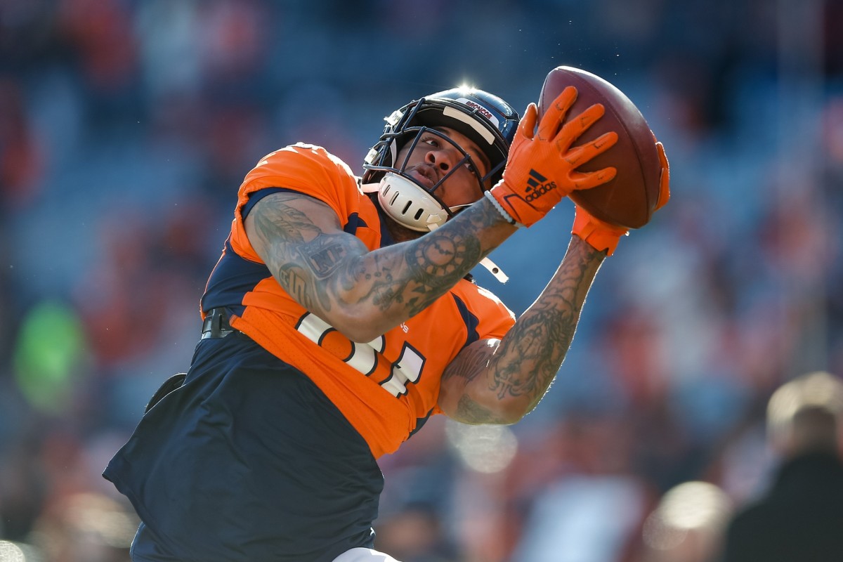 Denver Broncos' Tim Patrick Receives Advice from Ring-of-Famer Rod ...