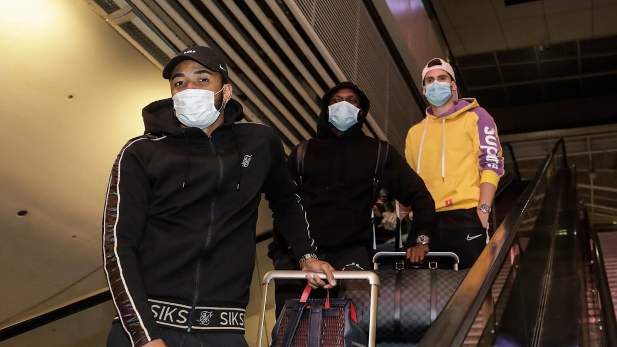 Wuhan soccer team returns home after being stranded nearly four months ...