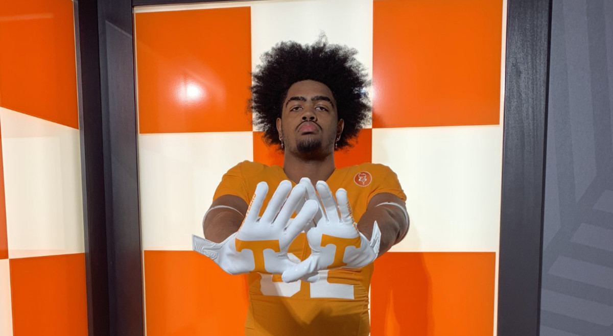 2021 Alabama Edge Rusher Demarcus Smith High on Tennessee, Updates ...