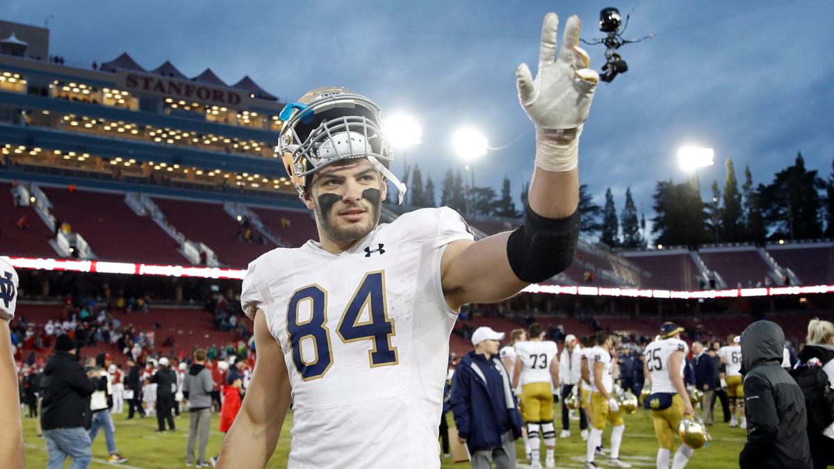 Bears Select Cole Kmet with No. 43 pick in NFL Draft - Sports Illustrated