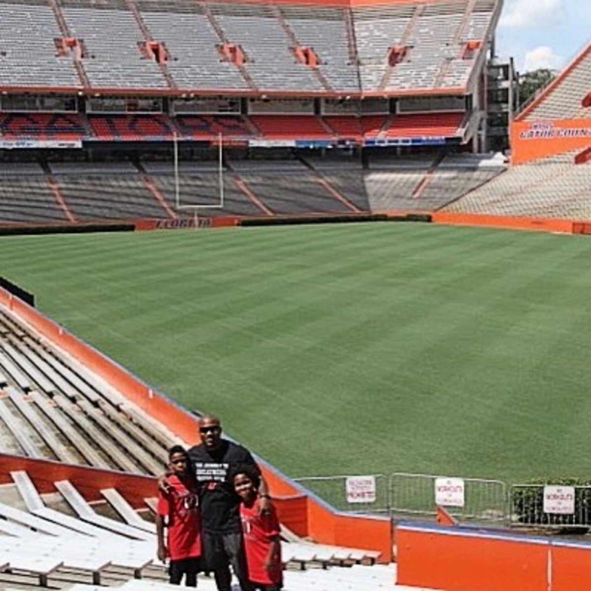 2022 RB Arlen Harris Jr. Recaps Gators Offer, Has Ties to Greg Knox ...