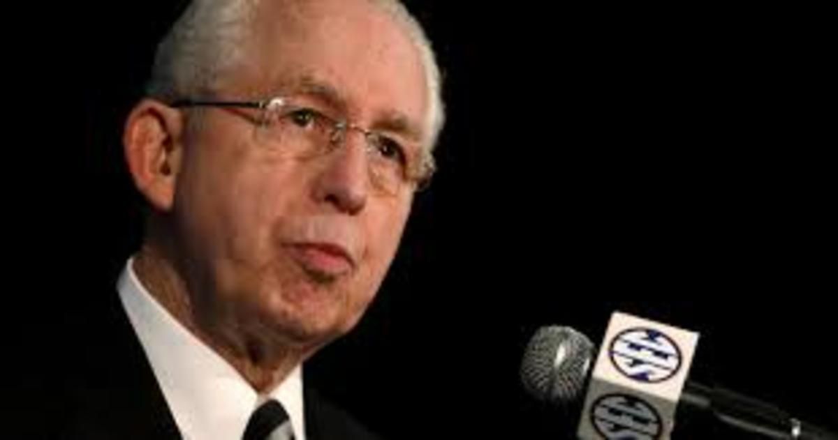 With Tumult All Around Us, We Remember Mike Slive - TMG Sports
