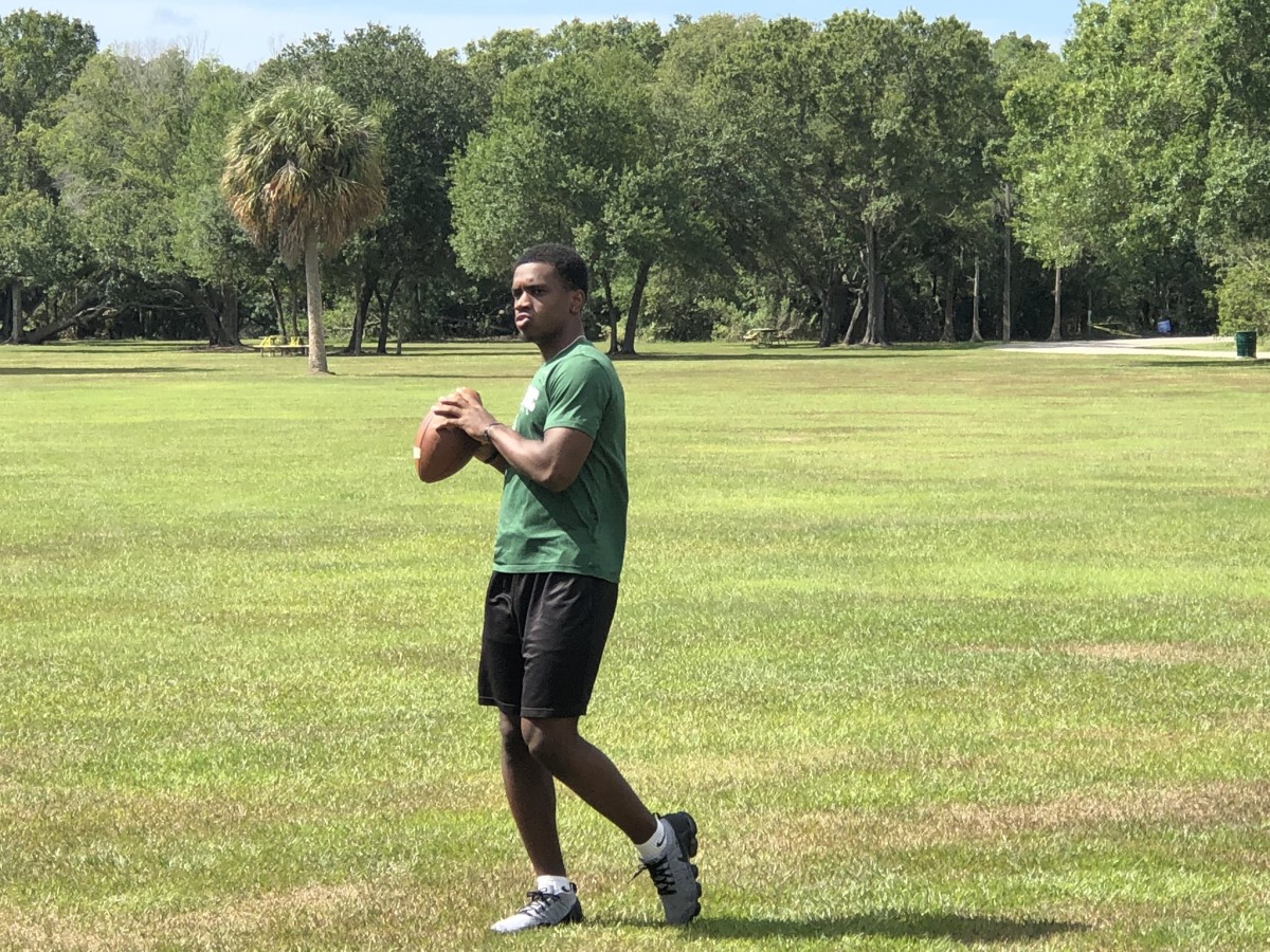 Georgia Tech Offers 2023 Prospect Lewis Carter - Sports Illustrated ...