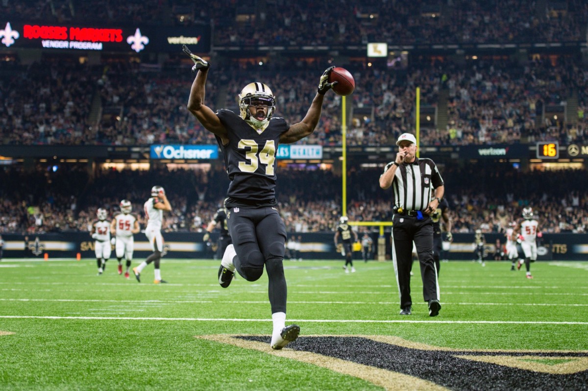 Justin Hardee: Mother inspired his 3 degrees, NFL, Parenthood, and ...