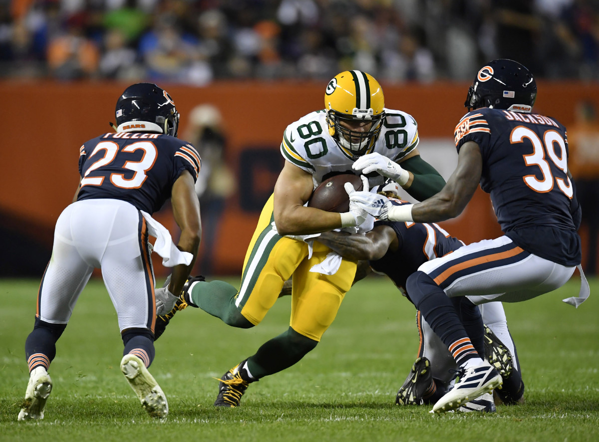Why Jimmy Graham Signing Elevates the Chicago Bears - Sports ...