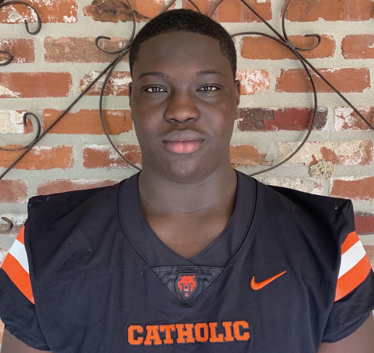 2022 Recruit Emery Jones Recaps a Wild Hour That Saw Him Pick Up Offers ...