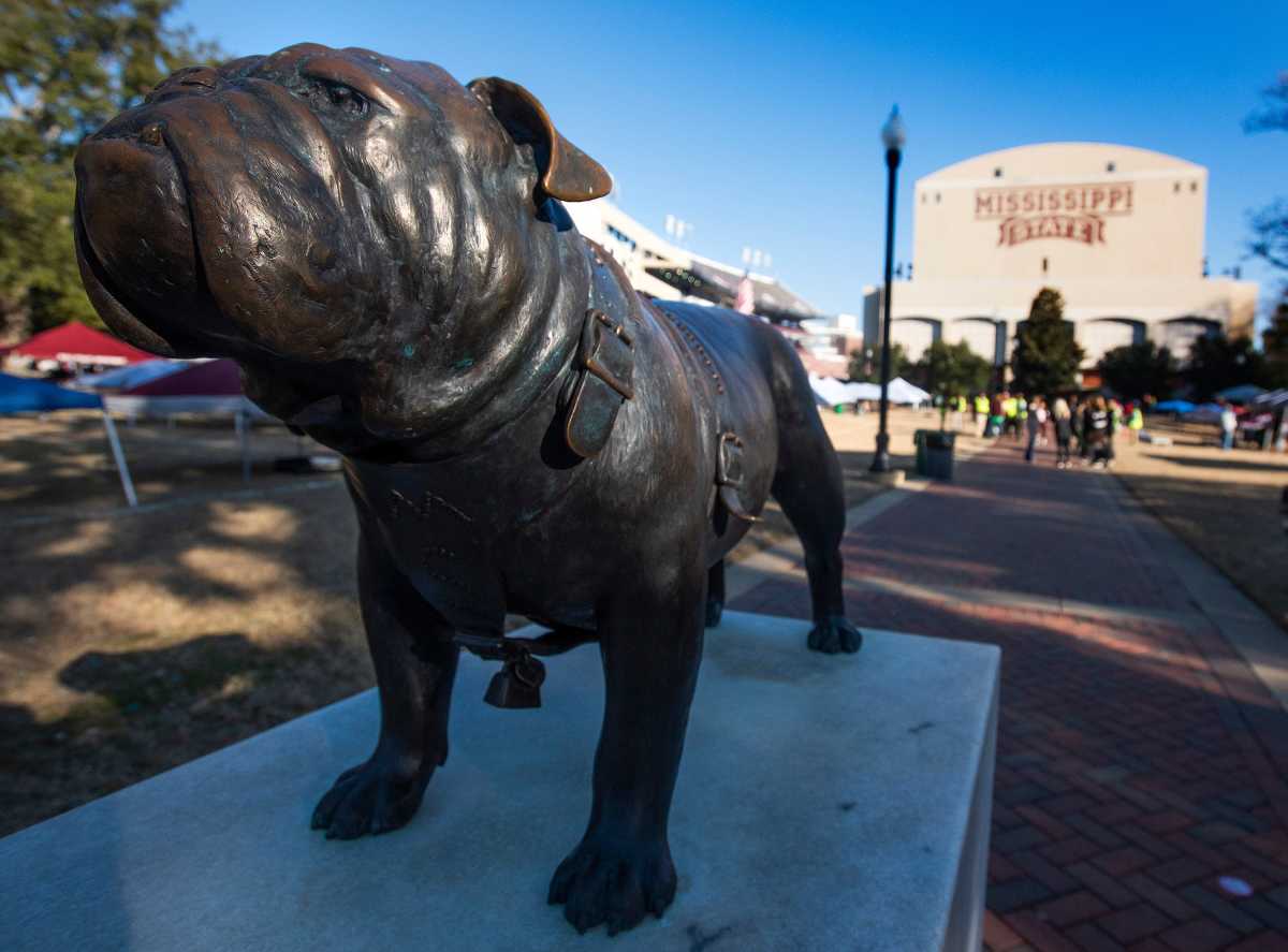 Defensive end Ty Cooper close to narrowing things down in recruiting ...