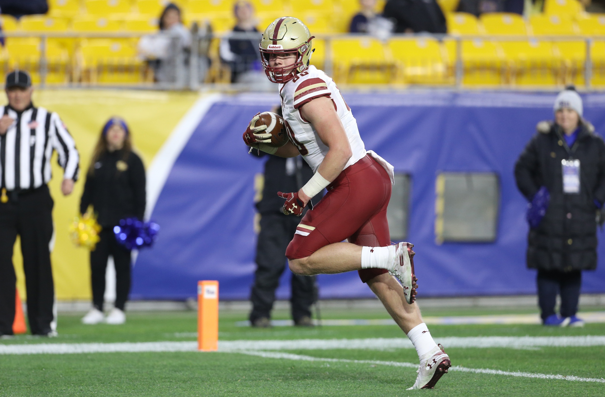 Top 10 Breakout Eagles: No. 5 Tight End Hunter Long - Sports ...