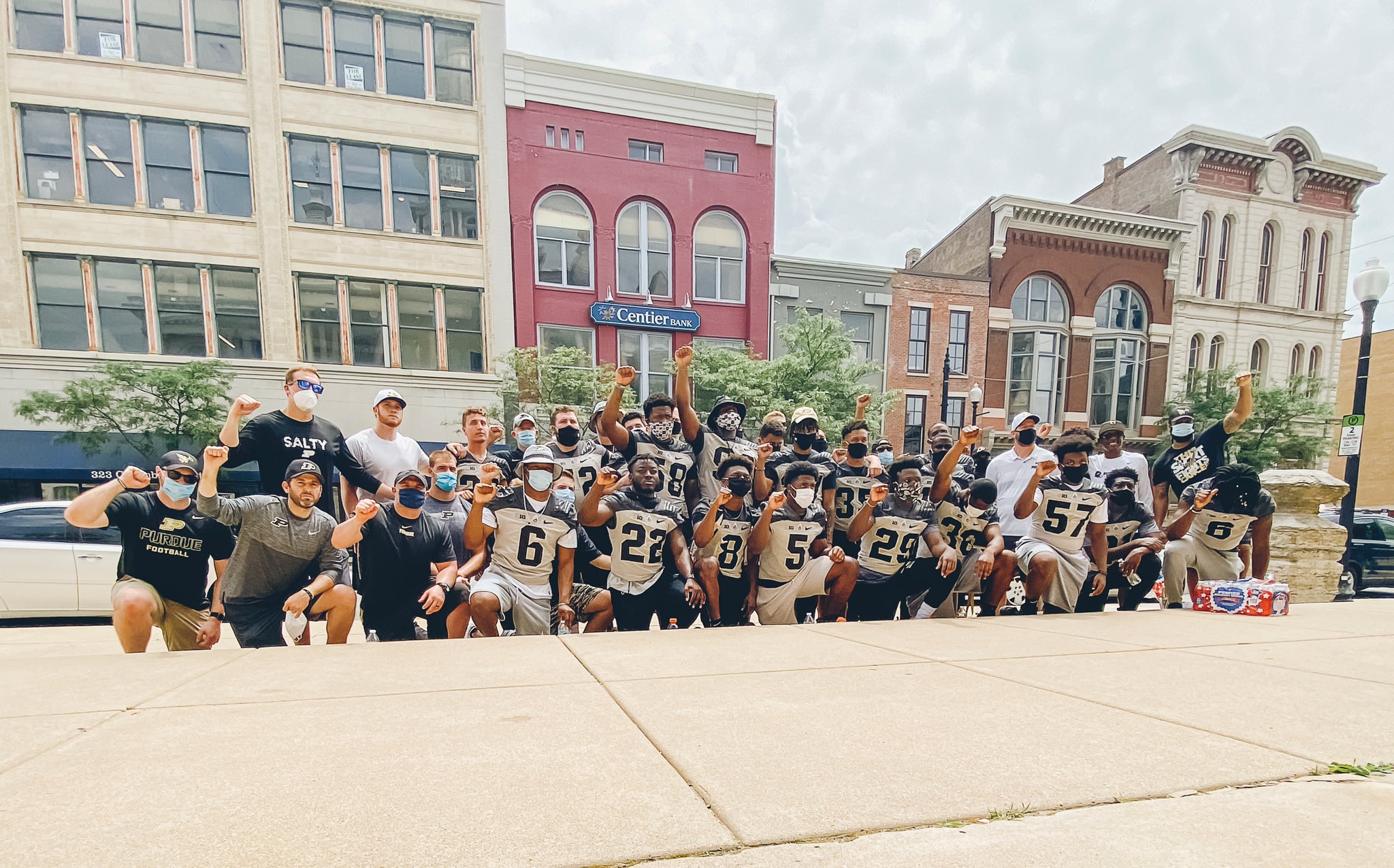 Purdue Football Members Honor George Floyd in Solidarity - Sports ...