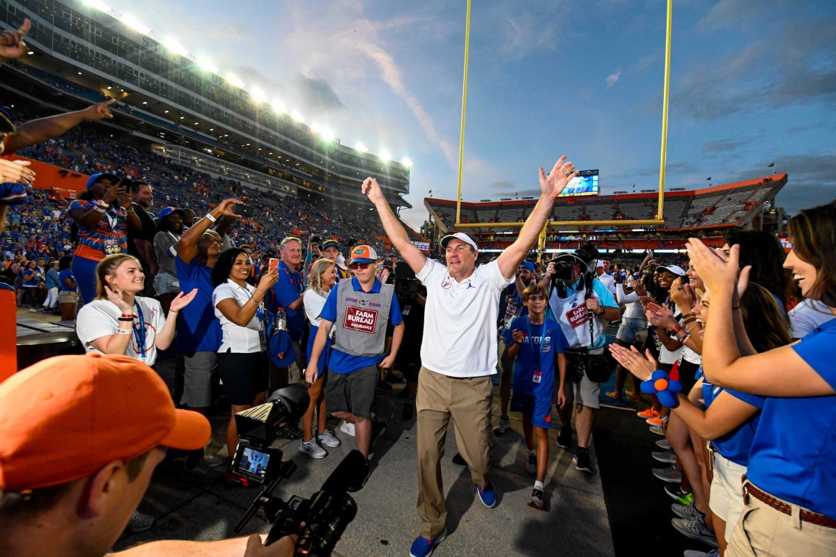 Florida Gators Head Coach Dan Mullen Hosts Freshmen for Pool Party ...
