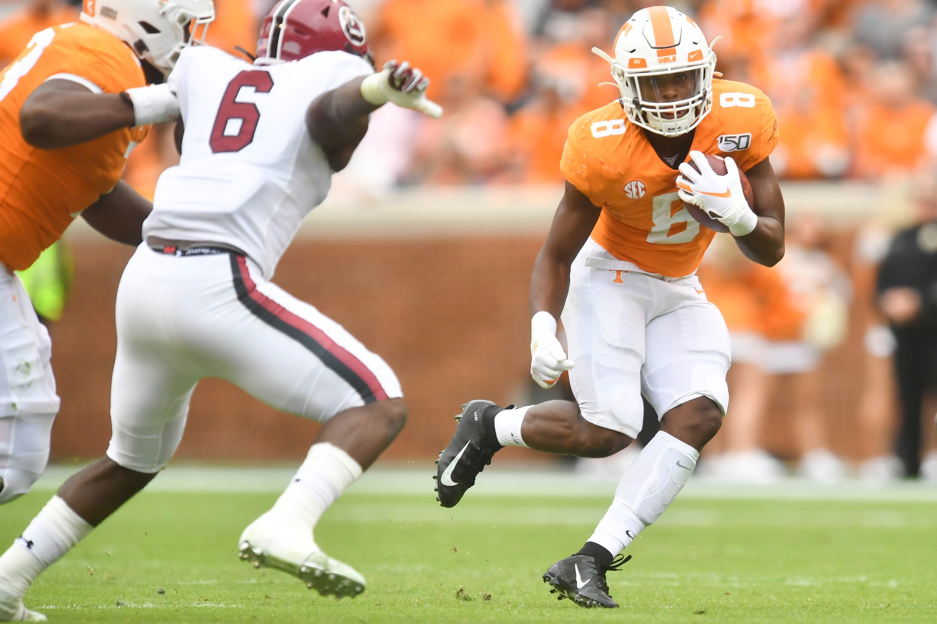 Returning Player Profile: Tennessee Running Back Ty Chandler - Sports ...