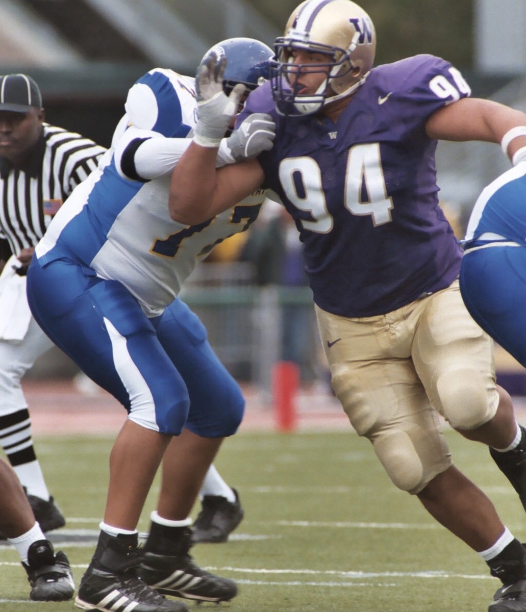 Jordan White-Frisbee: He Survived UW Losing to Become a Winner in Life ...