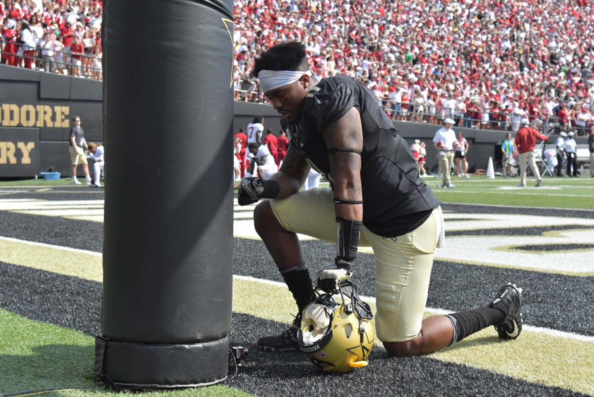 Family of Former Vanderbilt Football Player Charles Wright Break ...