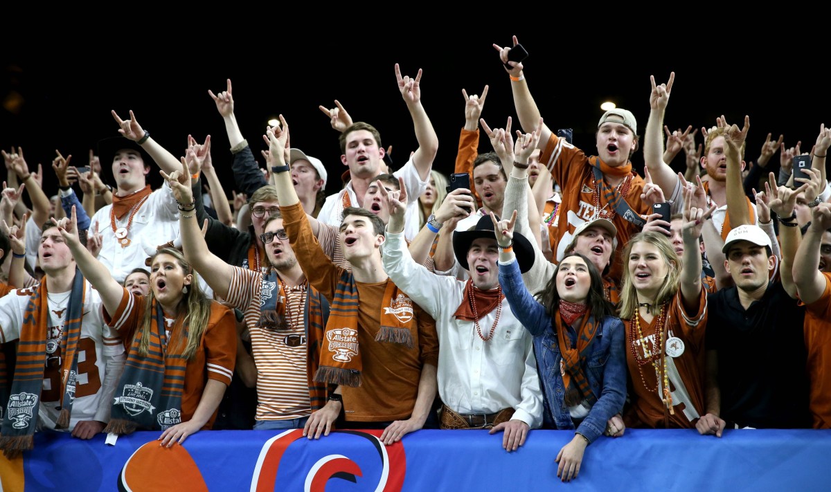 List of Worst Fan Bases: Embrace the Hate, Texas Longhorns Football ...