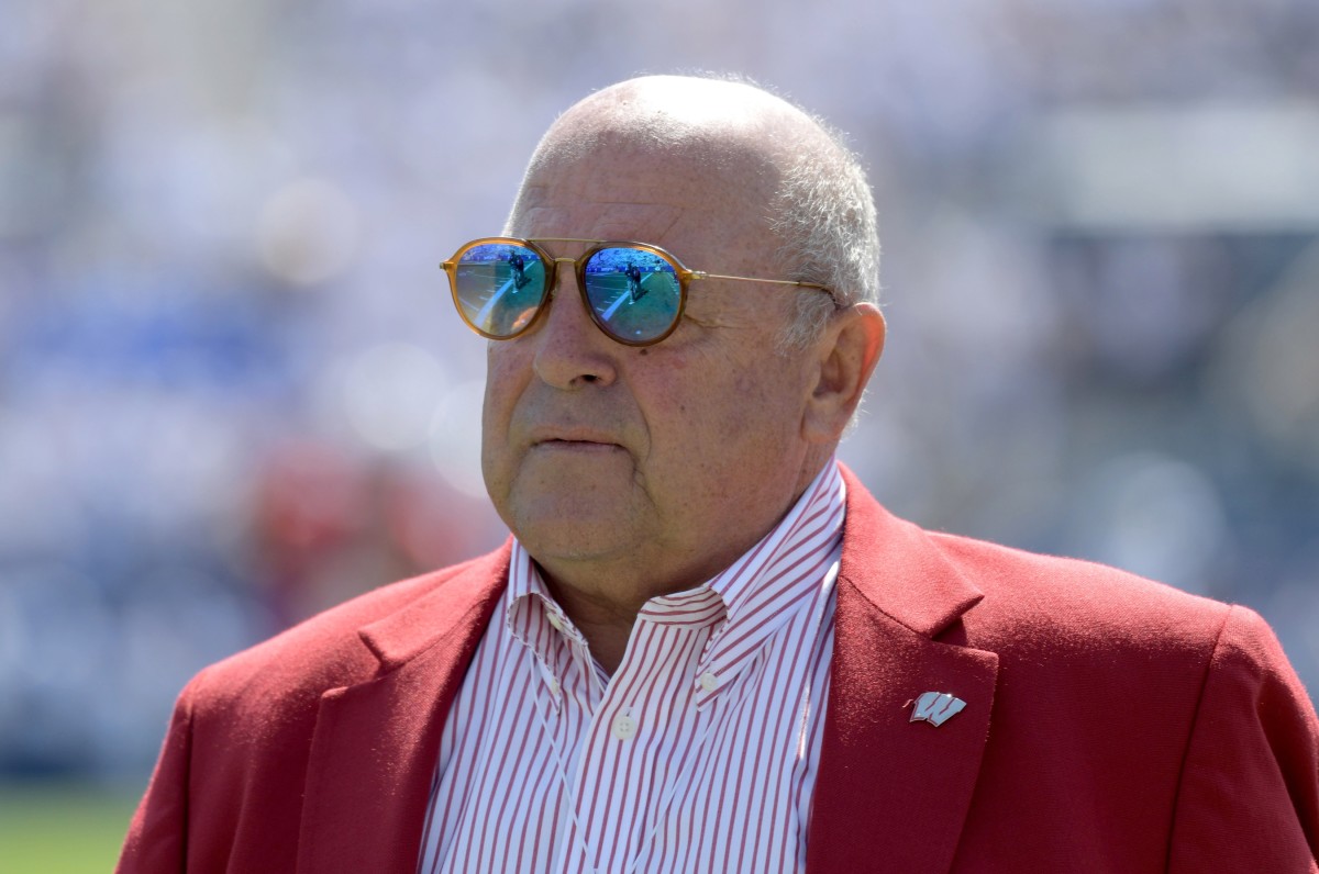 AM AllBadgers: Barry Alvarez Letter; Wisconsin-Notre Dame Talk ...