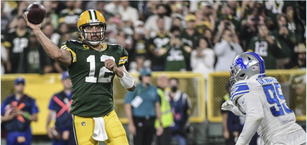 Cal in NFL: Aaron Rodgers, Jared Goff Both Impressive, but Packers ...