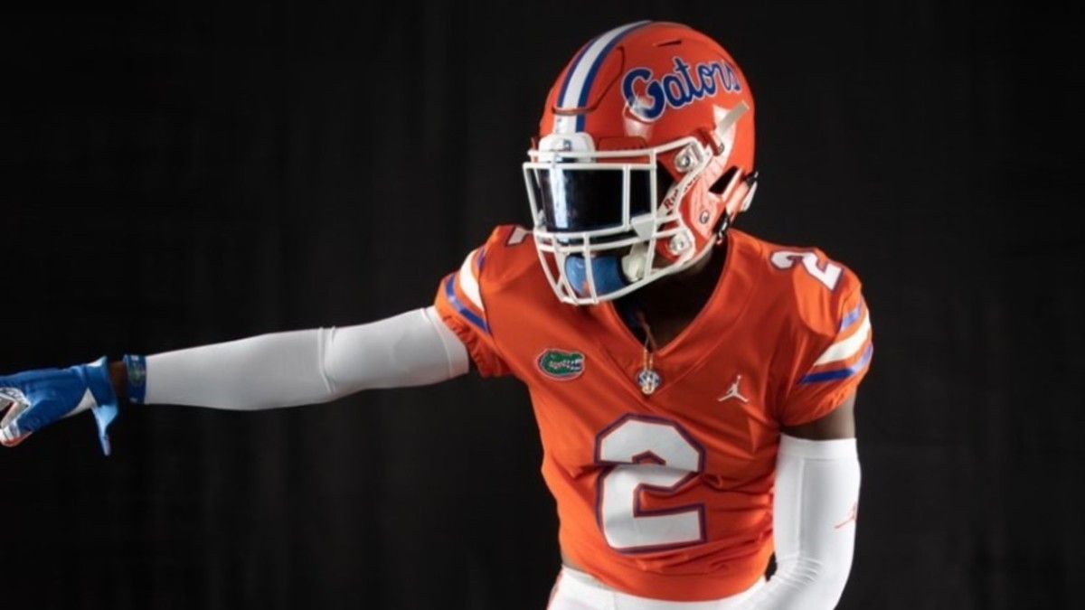 Gators Land Commitment From 2023 WR Darren Lawrence - Sports ...