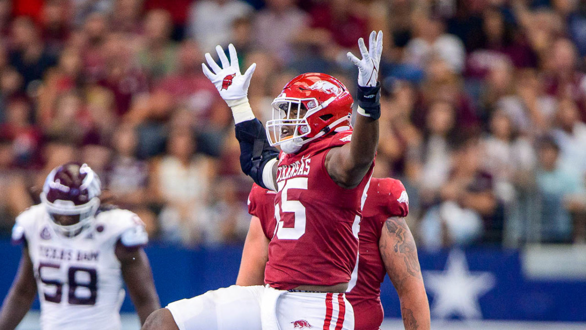 Following arrest, Arkansas Defensive End Tre Williams Announced Sunday ...