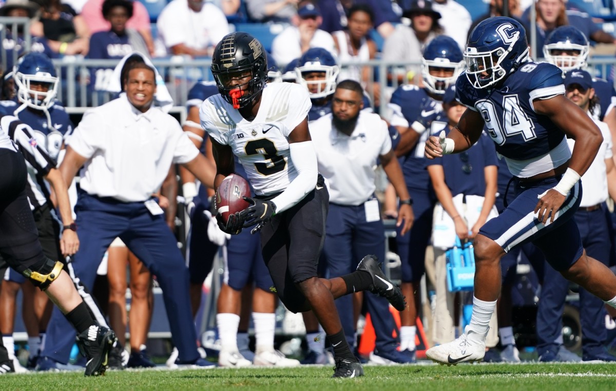 Purdue's David Bell Not Warming Up, King Doerue in Street Clothes Ahead ...