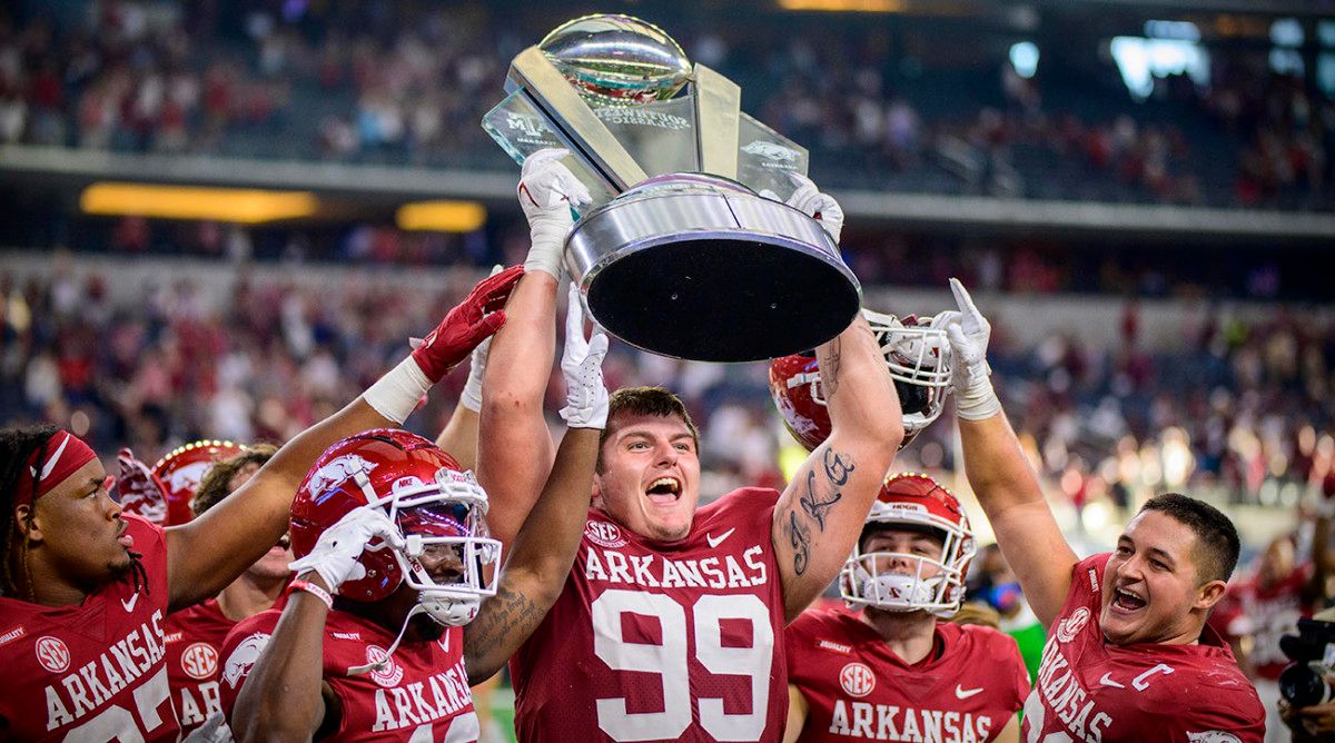 College football rankings: Arkansas win shifts chaotic landscape ...