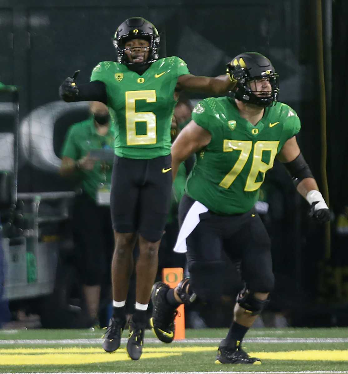 No. 3 Oregon Football Offensive Players of the Game vs. Arizona ...
