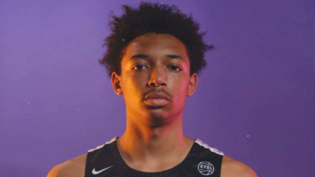 College Basketball: Nick Smith Jr. Announces Commitment to Arkansas ...