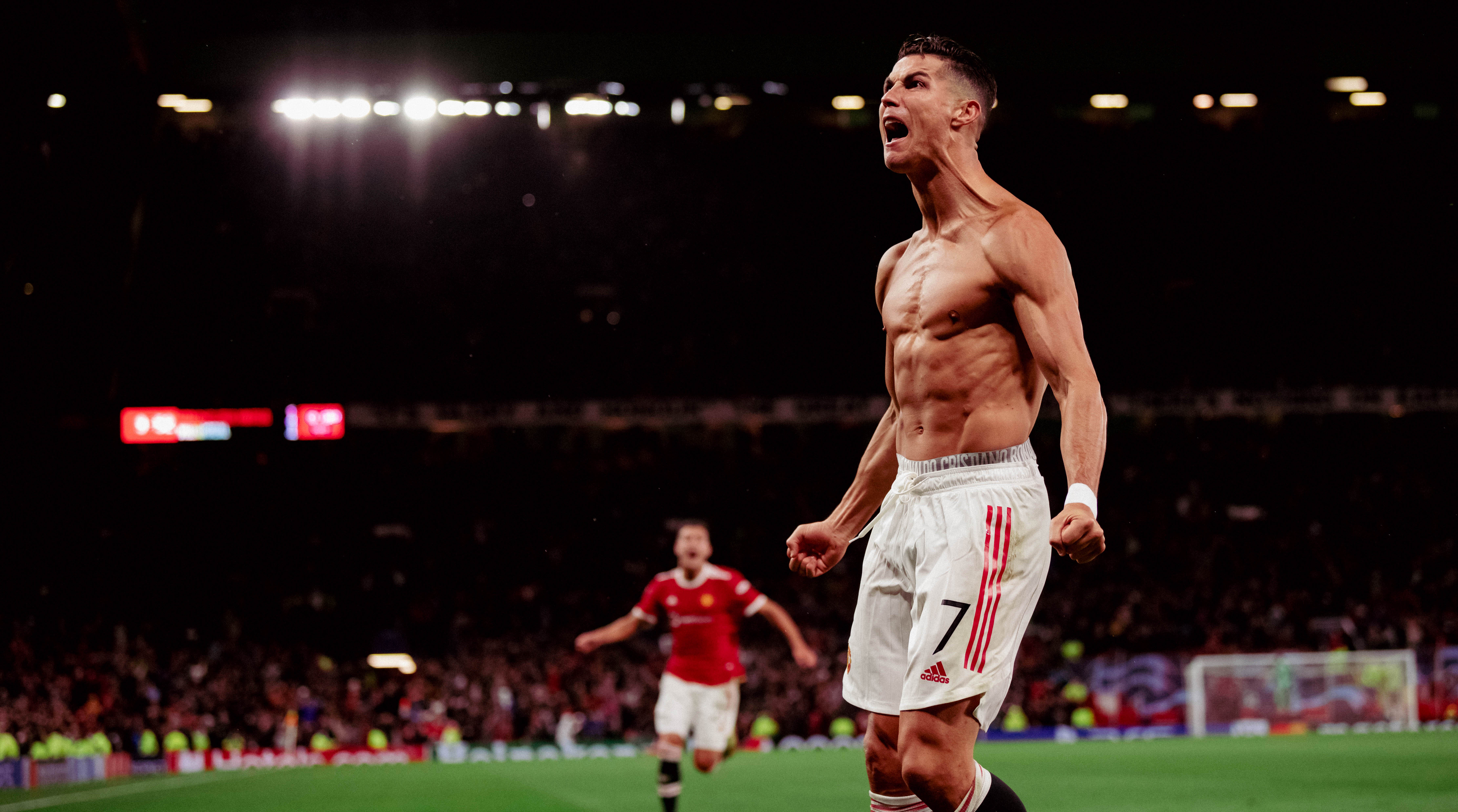 Cristiano Ronaldo goal video: Man United star beats Villarreal - Sports ...