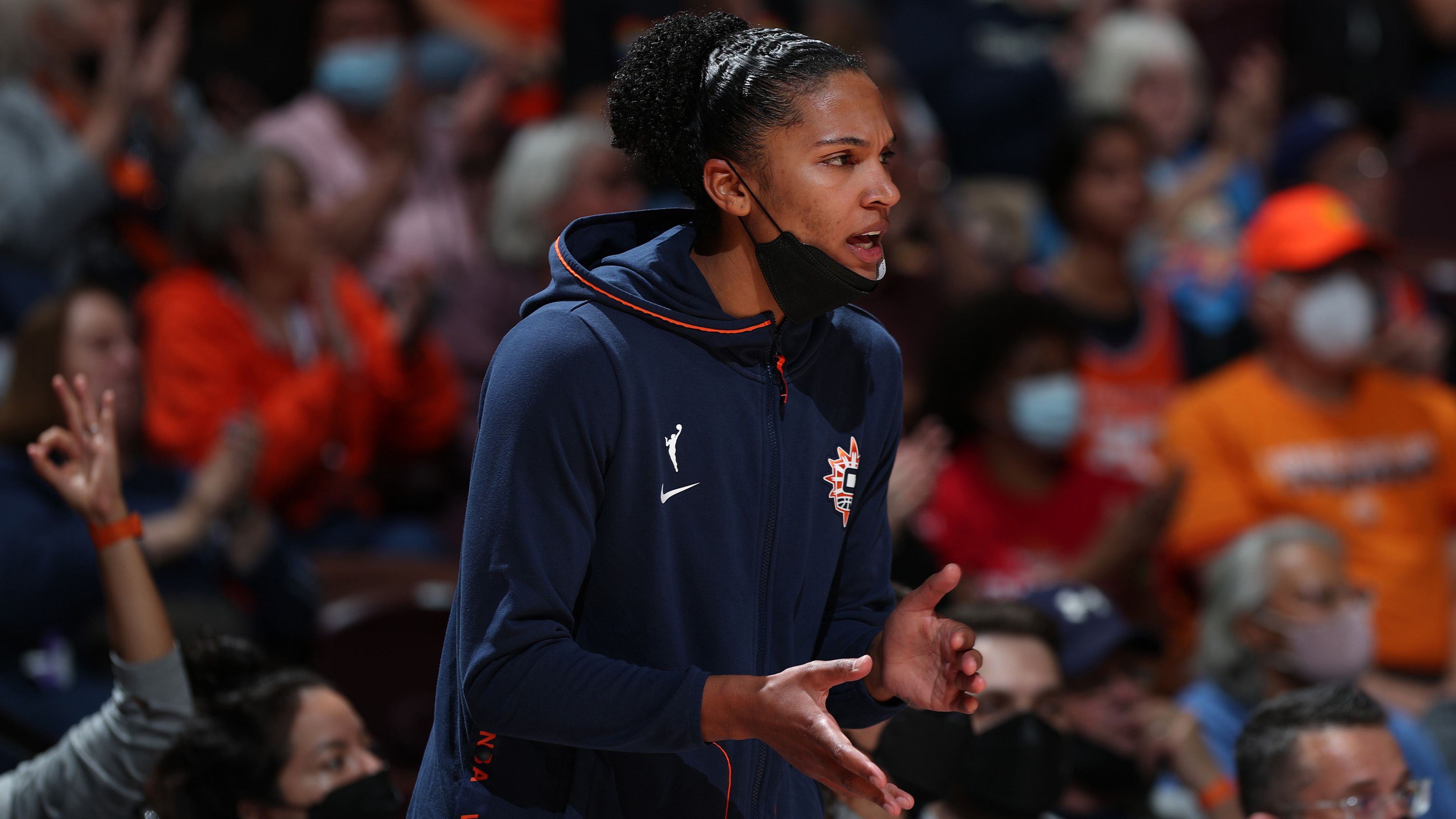 Alyssa Thomas: Sun forward records double-double vs Sky - Sports ...